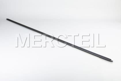Buy the spare part Mercedes-Benz A46369826007C45 trim strip