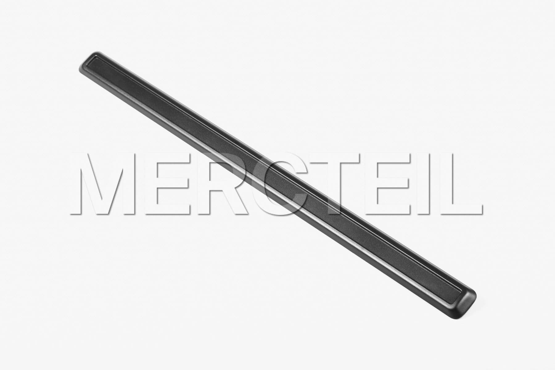Buy the spare part Mercedes-Benz A46369835007C45 protective strip