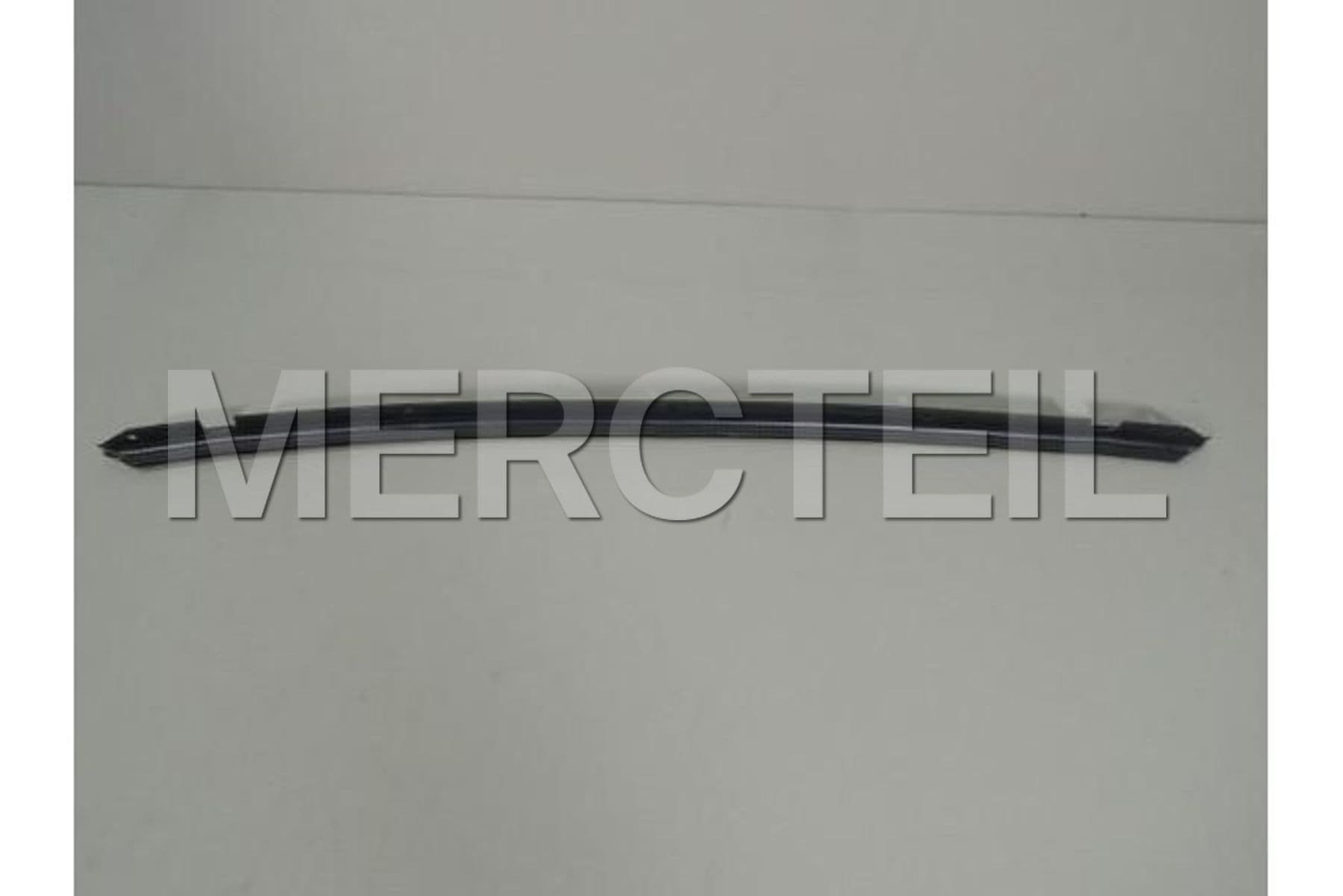 Buy the spare part Mercedes-Benz A4637250365 sealing rail