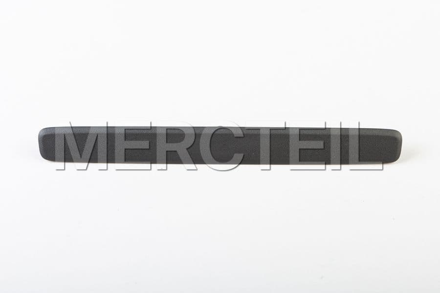 Buy the spare part Mercedes-Benz A46373708009051 cover trim