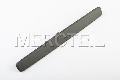 Buy the spare part Mercedes-Benz A46373708009051 cover trim