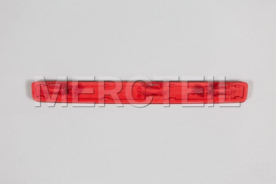 Buy the spare part Mercedes-Benz A4638260300 reflector