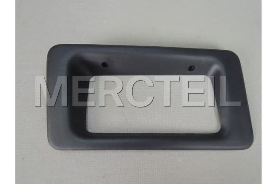 Buy the spare part Mercedes-Benz A4638850022 bumper joint cover