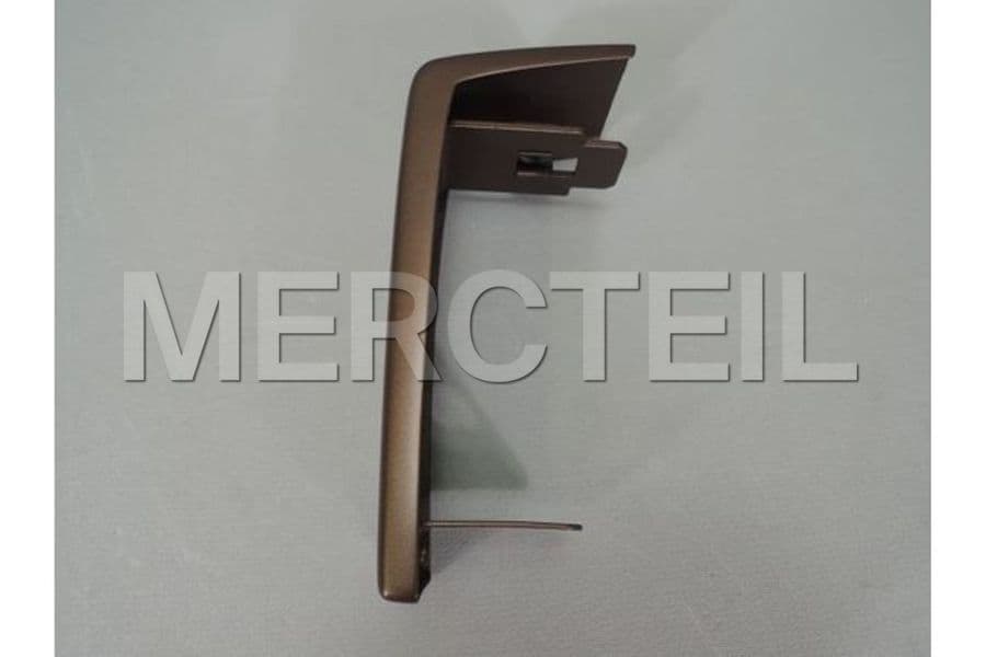 Buy the spare part Mercedes-Benz A4638850422BR front bumper cover l