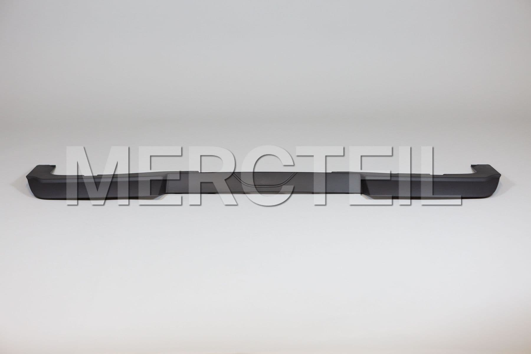 Buy the spare part Mercedes-Benz A46388519027C45 cover bumper area