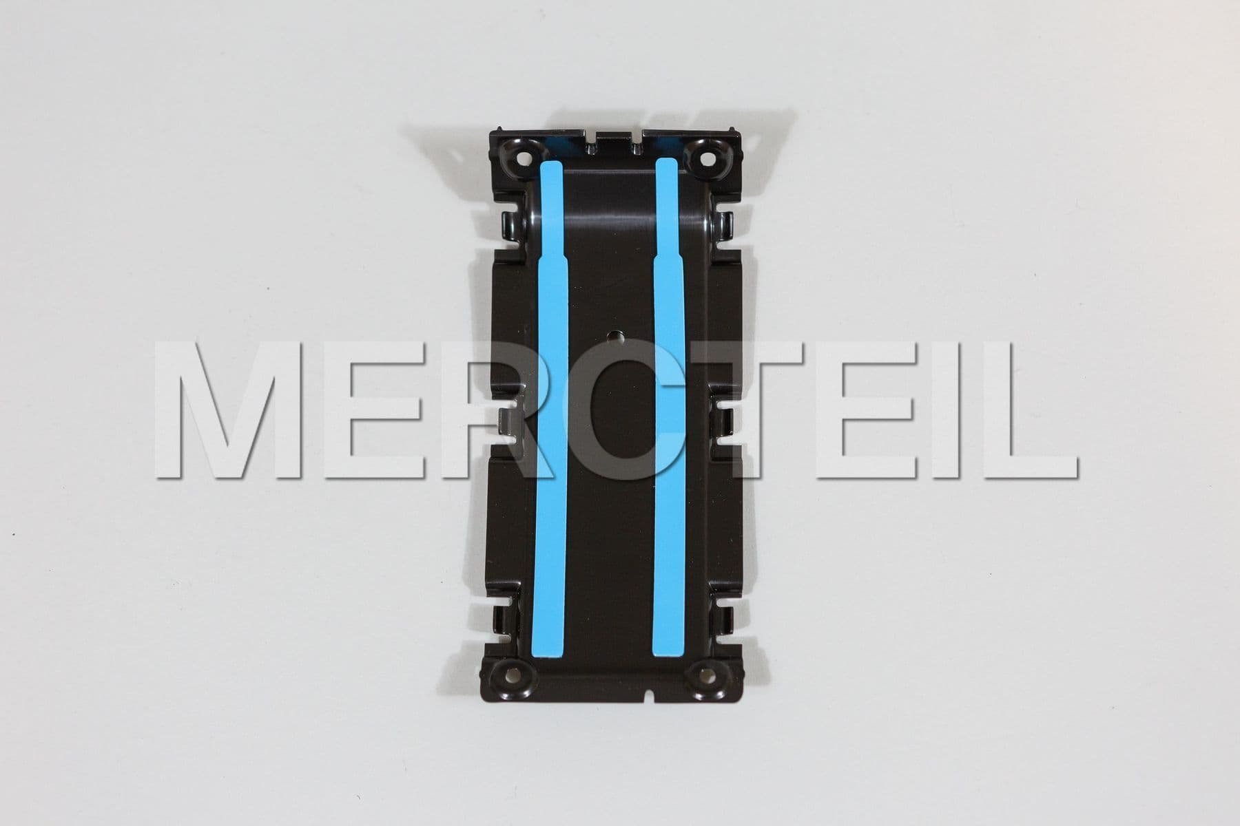 Buy the spare part Mercedes-Benz A4638855402 cover bumper area