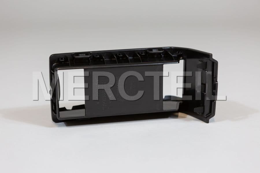 Buy the spare part Mercedes-Benz A4638859501 cover bumper area