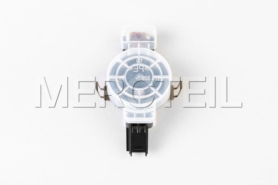 Buy the spare part Mercedes-Benz A4639052101 rain and light sensor