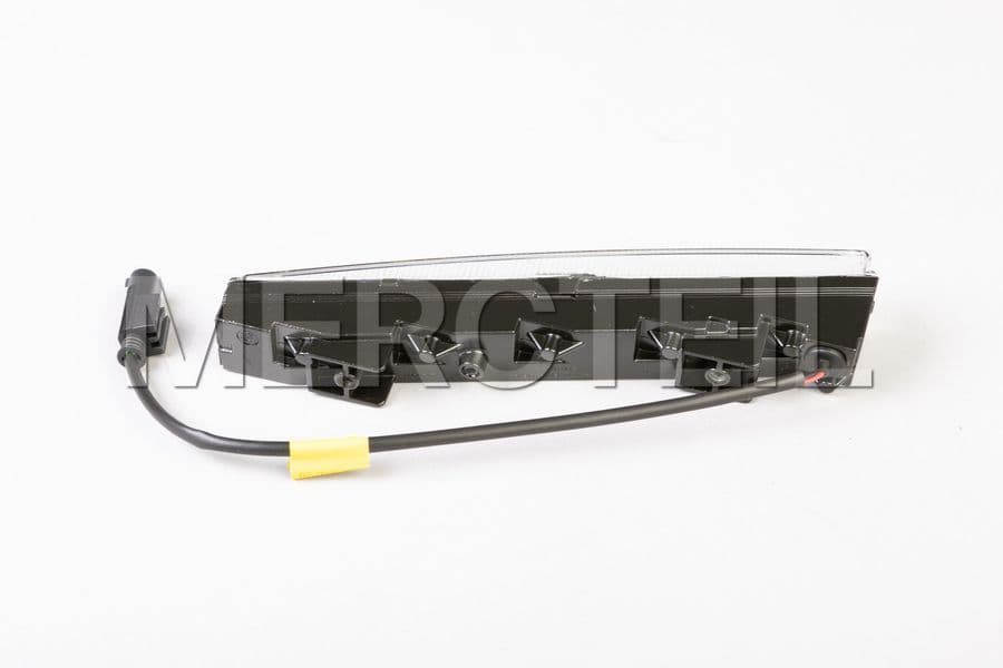 Buy the spare part Mercedes-Benz A4639060051 daytime running light