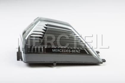 Buy the spare part Mercedes-Benz A4639063501 turn signal lamp