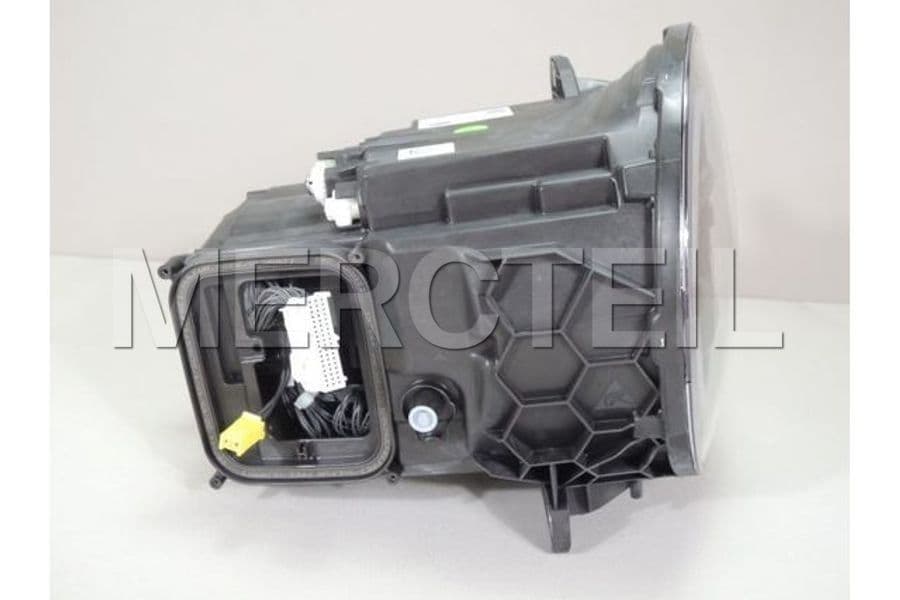 Buy the spare part Mercedes-Benz A4639067201 headlamp unit