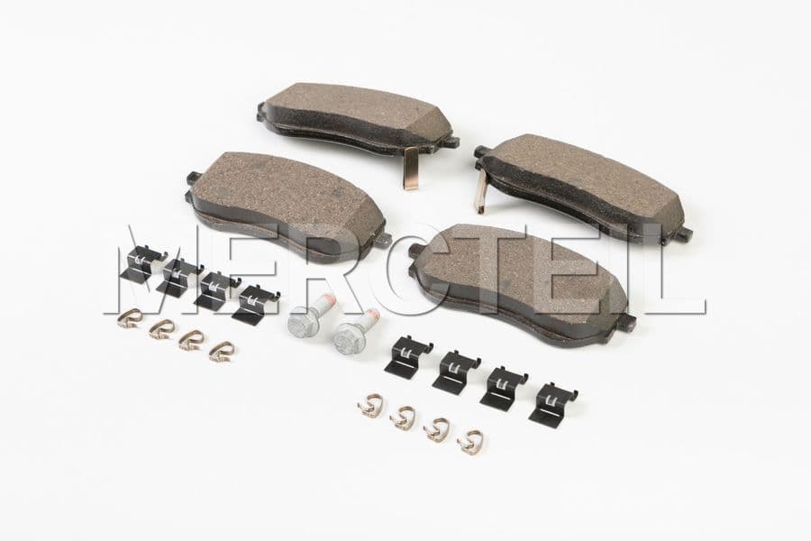 Buy the spare part Mercedes-Benz A4704205300 disk brake pad