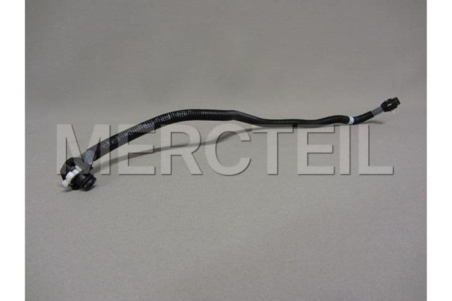 Kaufen Sie das Ersatzteil Mercedes-Benz A6120703132 leitung