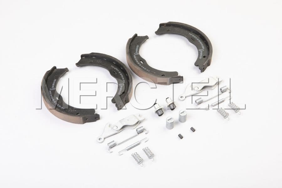 Buy the spare part Mercedes-Benz A6394200220 brake shoe