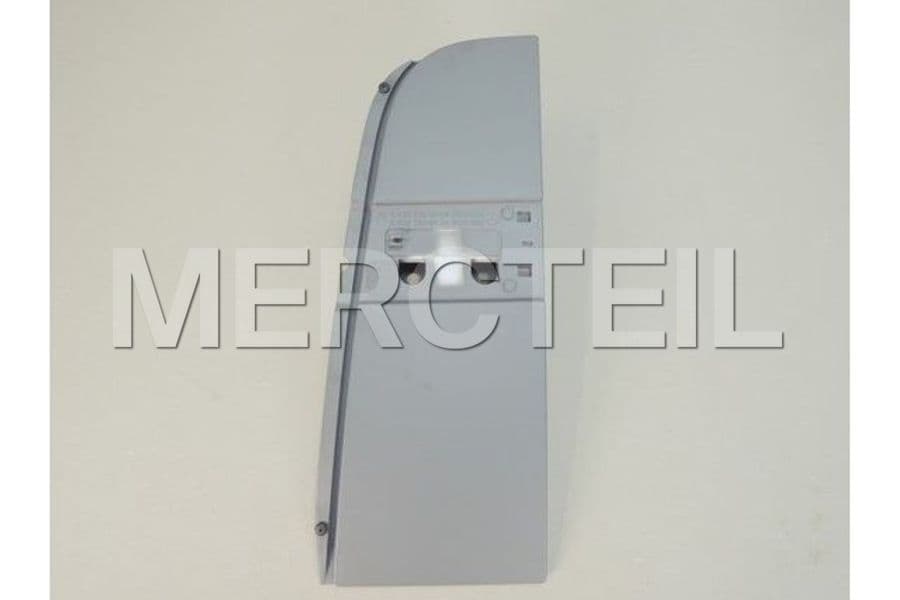 Buy the spare part Mercedes-Benz A63975003049999 flap