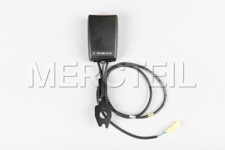Buy the spare part Mercedes-Benz A63986000699051 seat belt lock