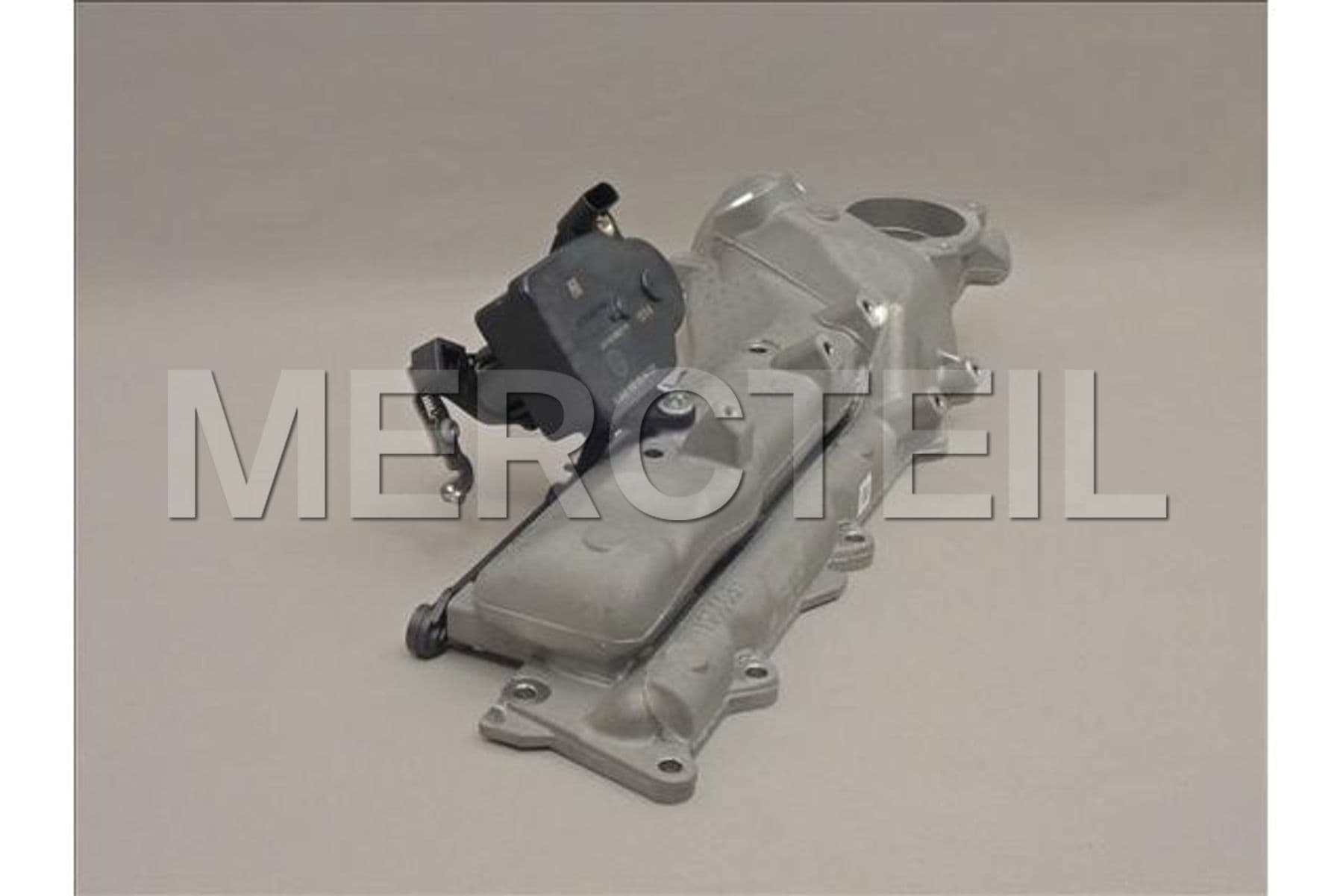 Buy the spare part Mercedes-Benz A6420907737 charge air distribution