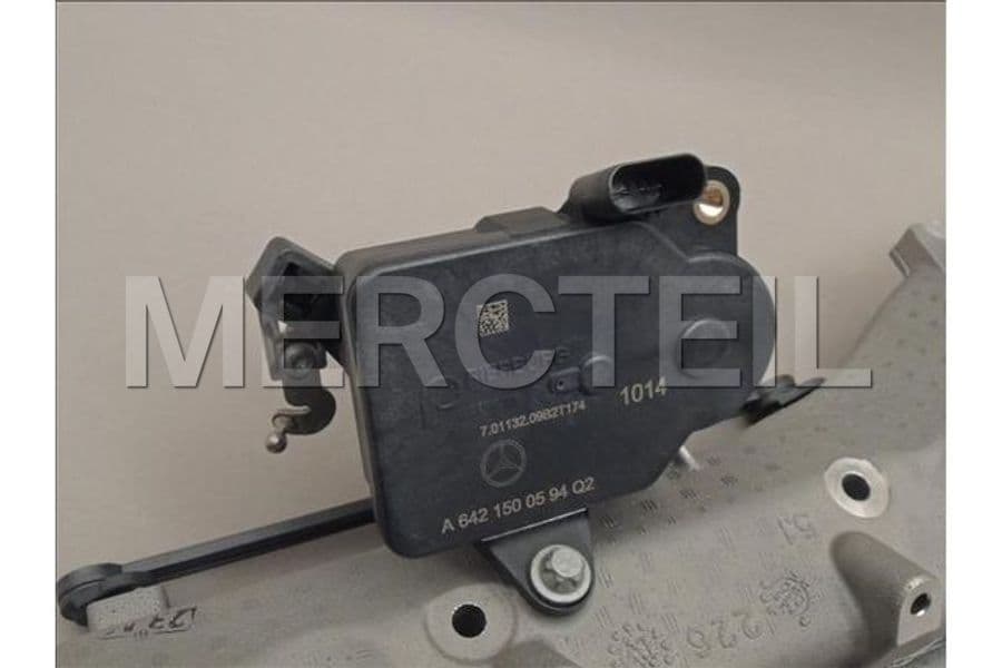 Buy the spare part Mercedes-Benz A6420907737 charge air distribution