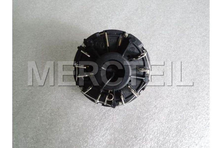 Buy the spare part Mercedes-Benz A6675450204 switch