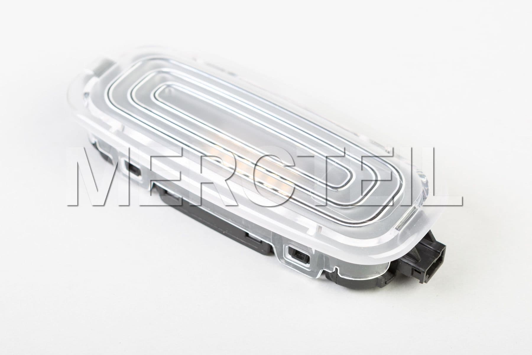Buy the spare part Mercedes-Benz A910906170064 interior lamp