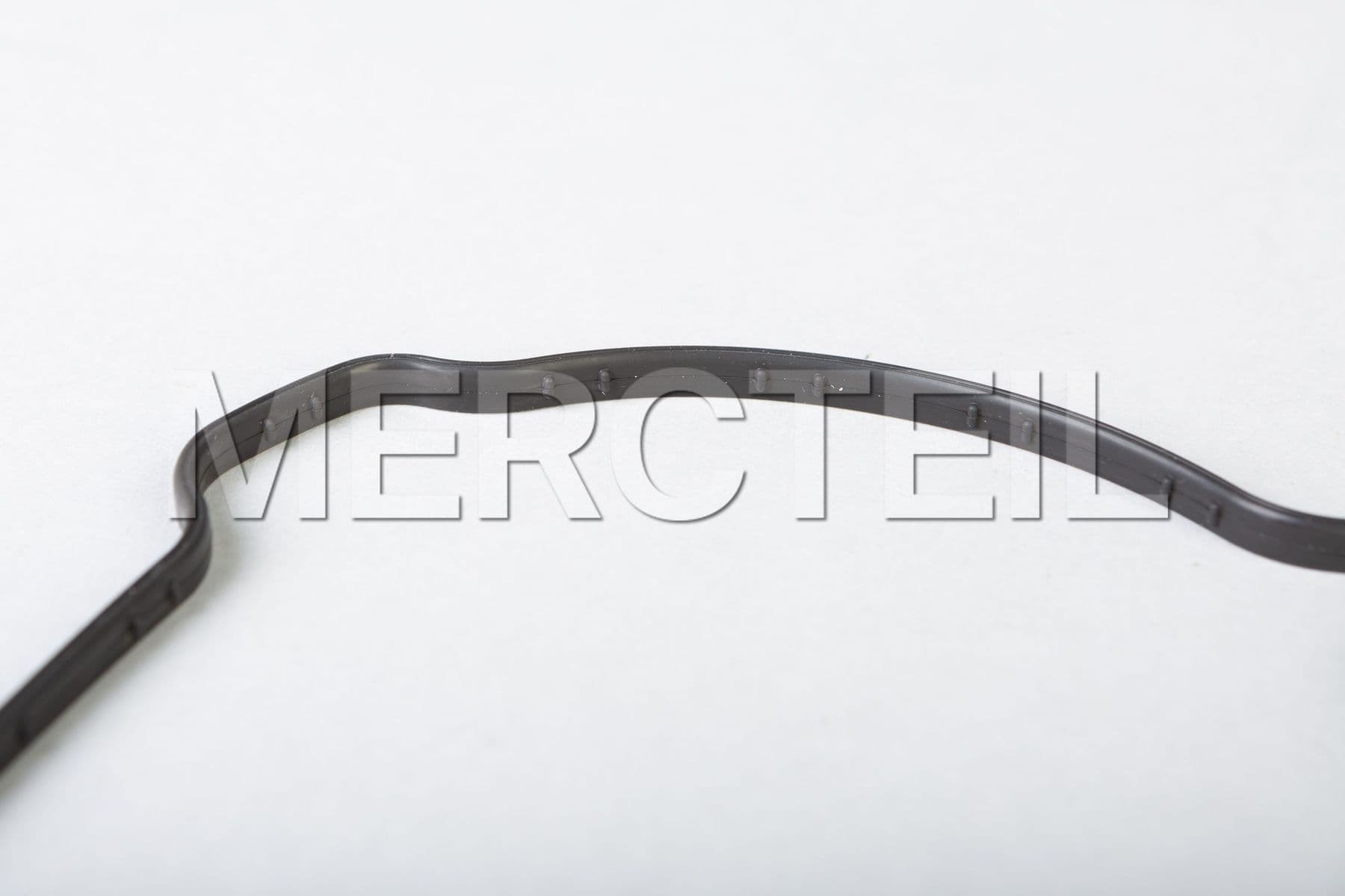 Buy the spare part Mercedes-Benz A9360981780 seal