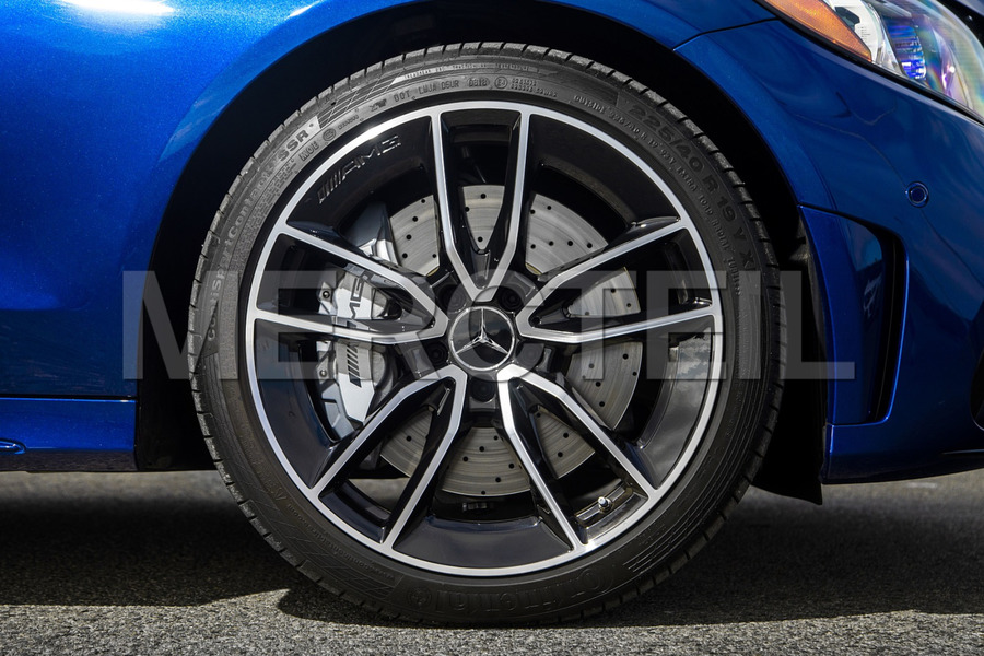 AMG 19 Inch Set of Black Wheels for CClass