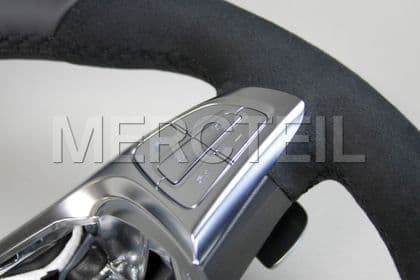 AMG Performance Schwarzes Lederlenkrad mit Alcantara fuer S-Klasse