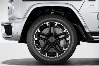 G63 AMG Facelift Brake System Kit Silver W465 Genuine Mercedes-AMG