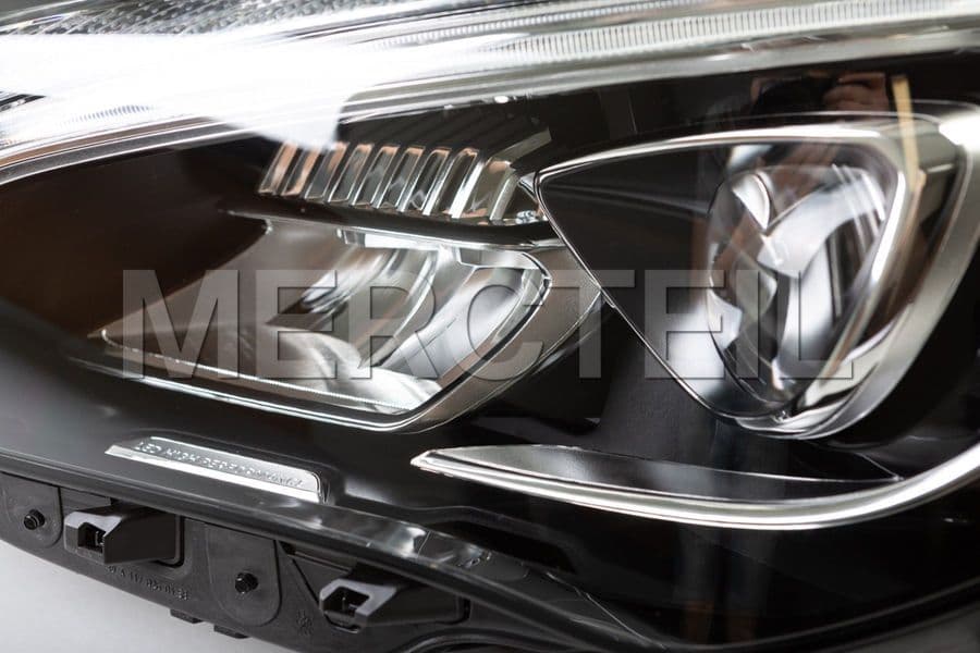 High Performance Dynamic LHD Headlights for CLA-Class
