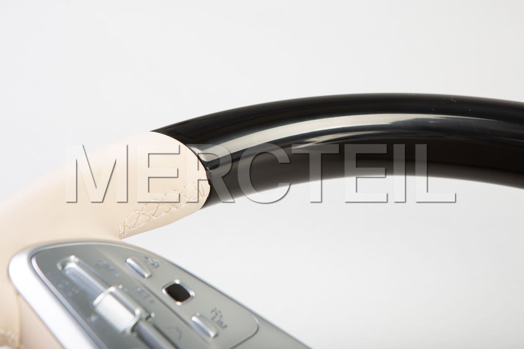 Kaufen Sie das Ersatzteil Mercedes-Benz MA00046037048R85 maybach ...