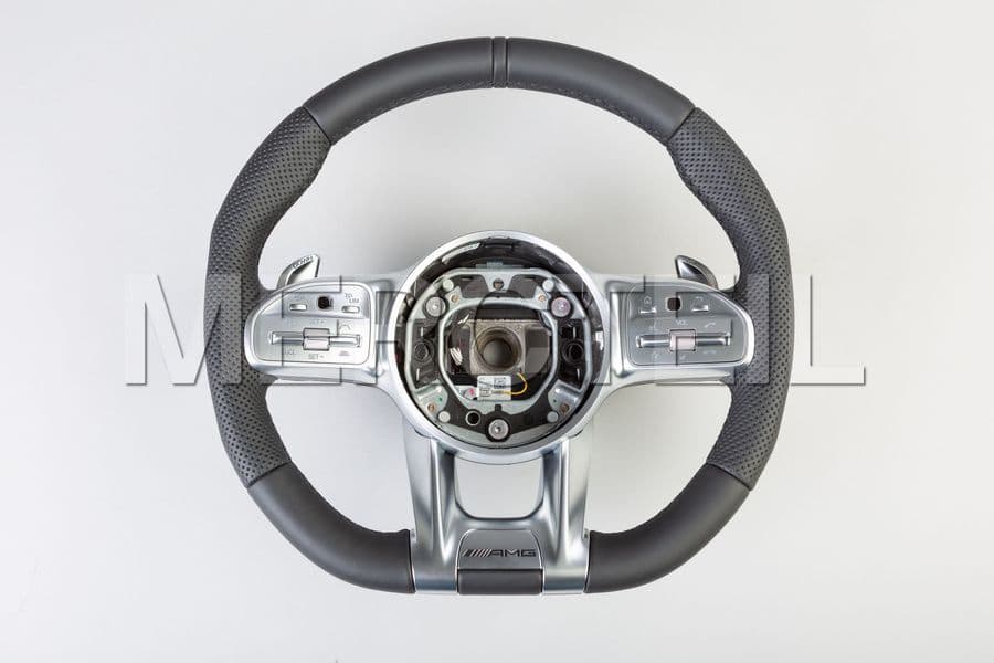 Buy the spare part Mercedes-Benz MA00046047099E38 amg steering wheel l ...