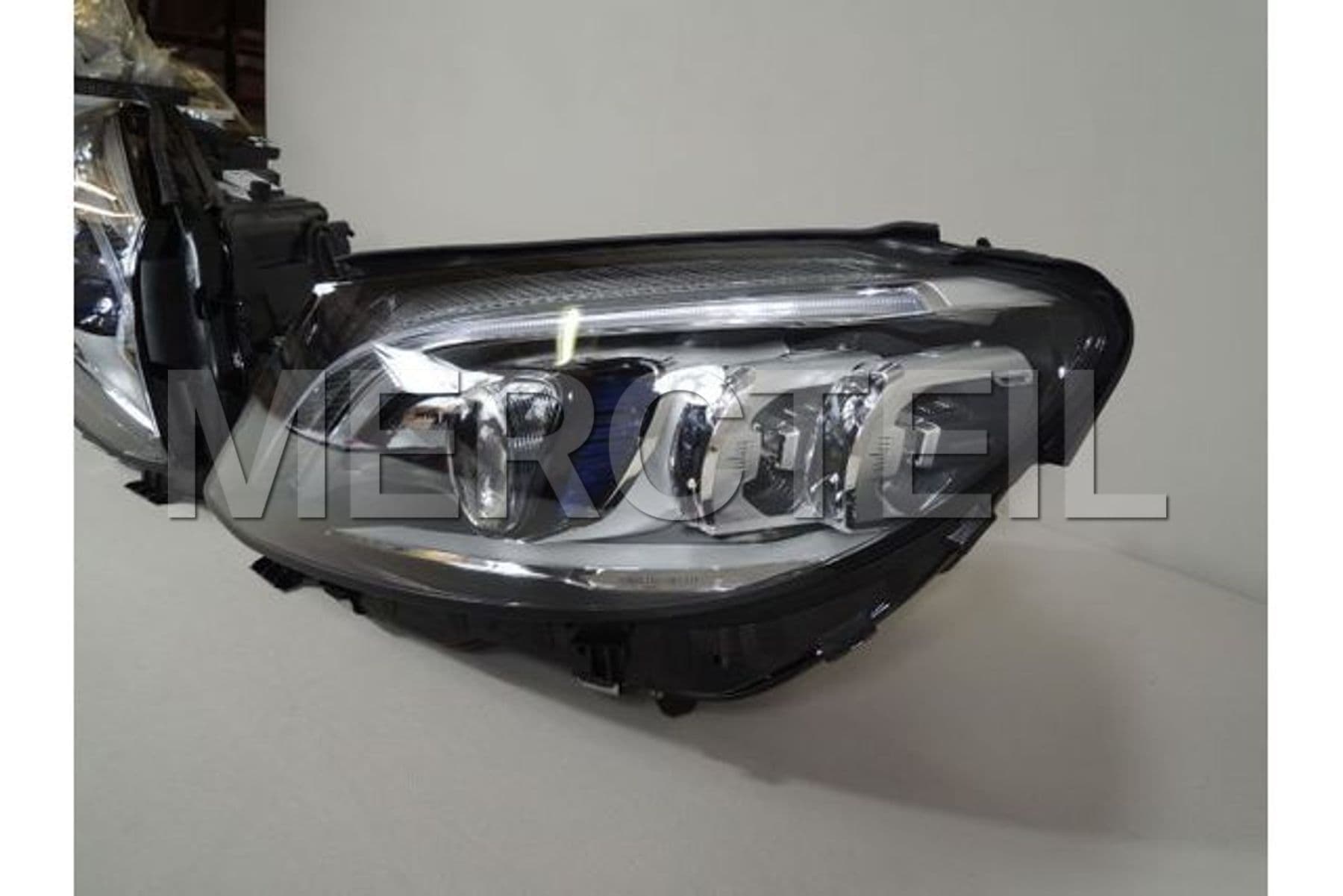 Buy the spare part Mercedes-Benz MW20582004 fl headlight rhd 641
