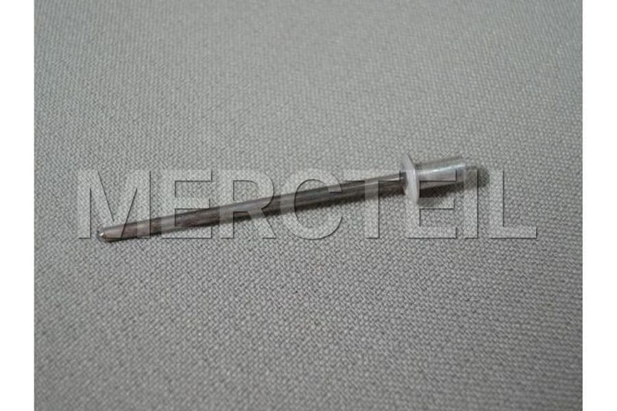 Buy the spare part Mercedes-Benz N910001003101 rivet